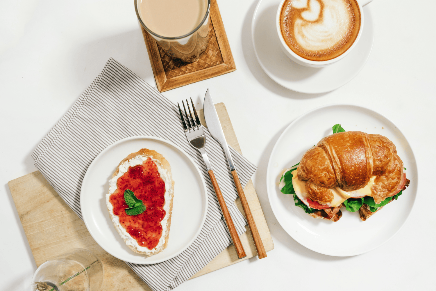 Decaf Coffee Pairings That Really Hit: A Flavor-First Guide – DEKÁF